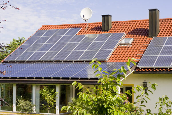 How Solar Panels Work: Beginner’s Guide